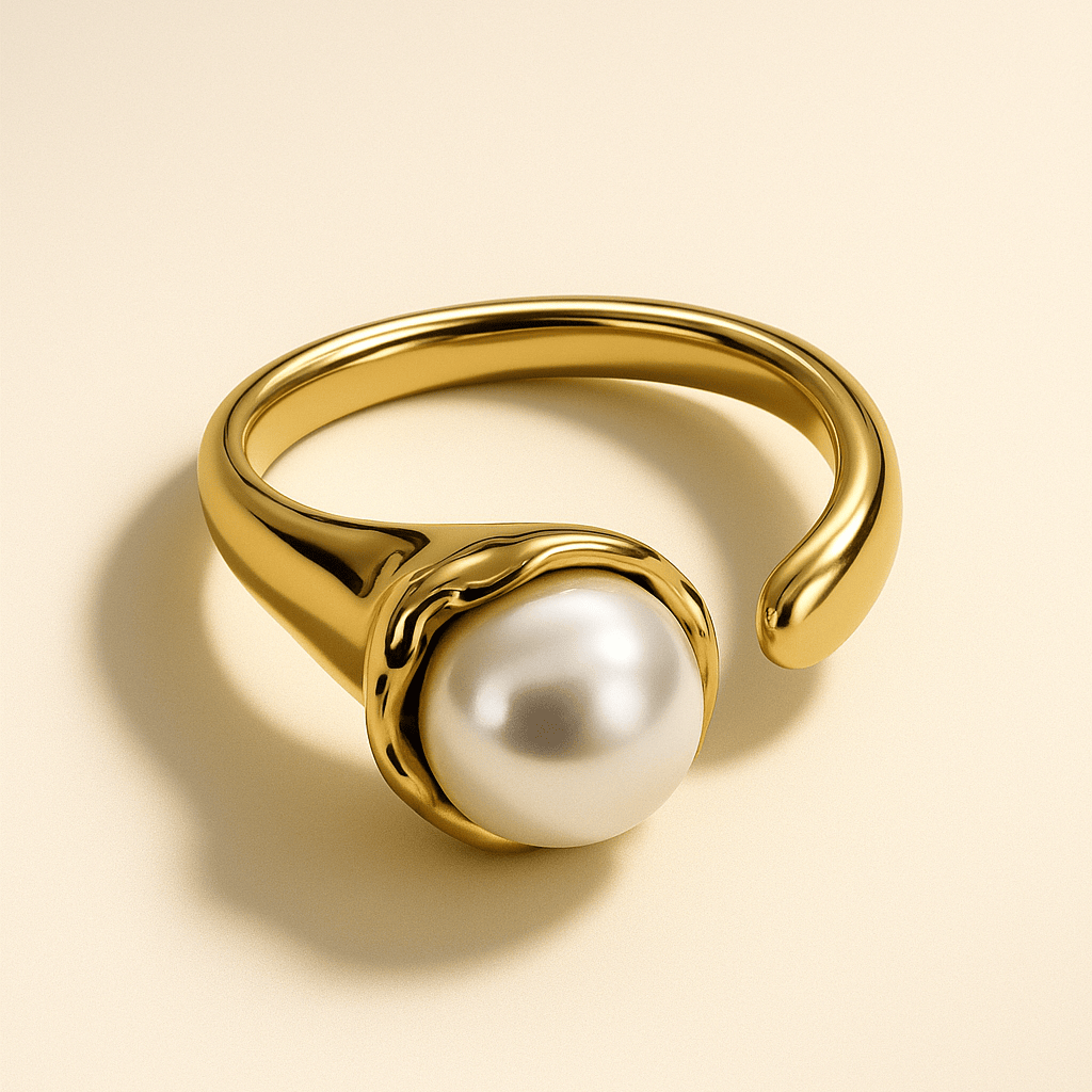 Luna Ring – Louise Carter