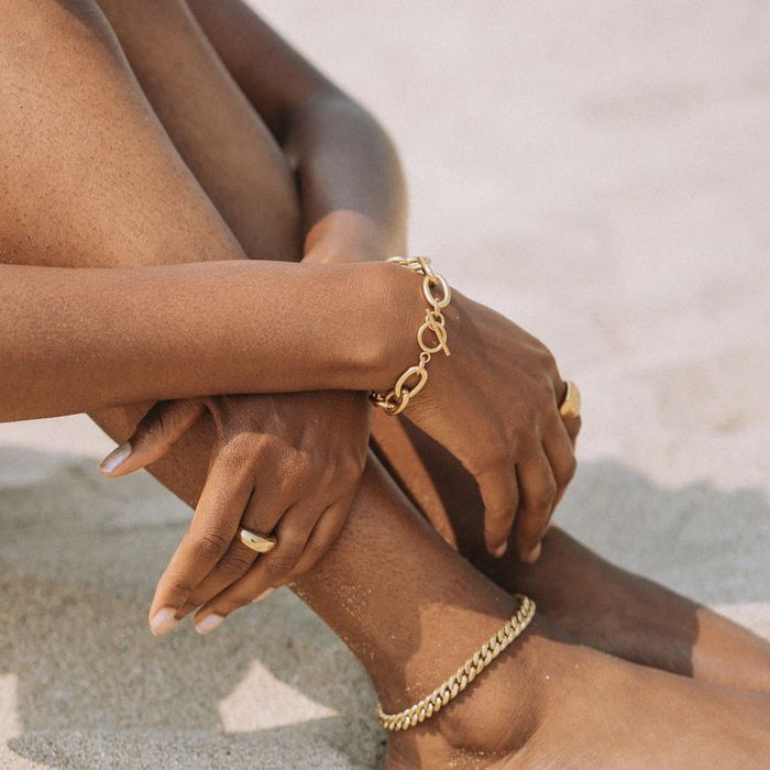 Best Sellers – Louise Carter